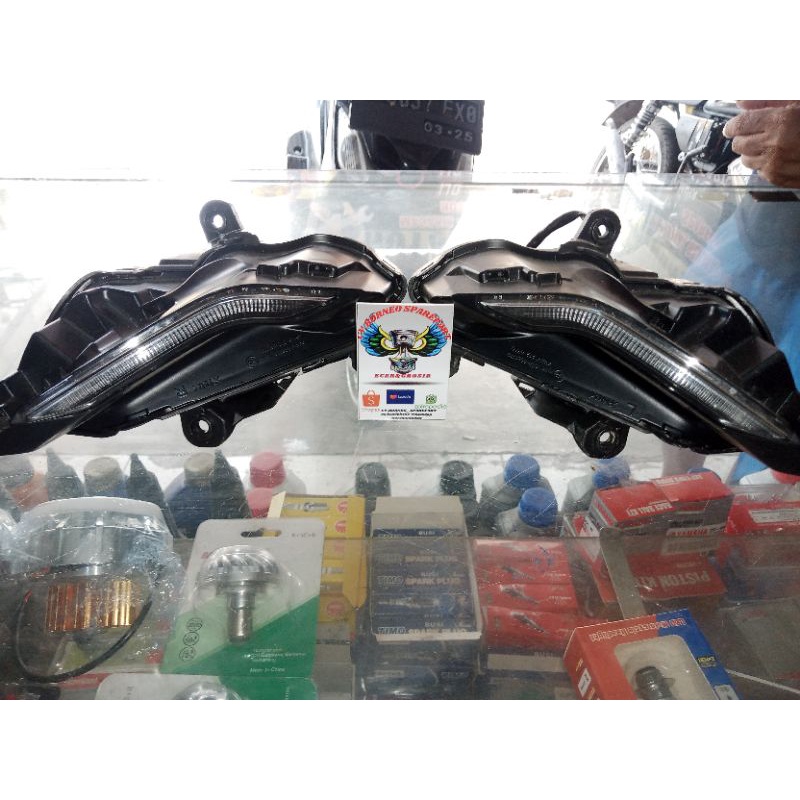 Front LIGHTS/ALIS LIGHTS R15 V3/V4 ORIGINAL YAMAHA RIGHT LEFT 1 SET ...