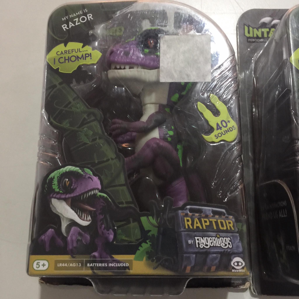 Untamed Raptor by Fingerlings - Razor (Purple) - ON HAND Interactive ...