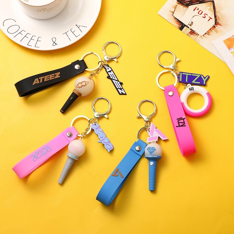 SEVENTEEN Keychain ITZY ATEEZ (G)I-DLE Red Velvet 3D Keychain Silicone ...