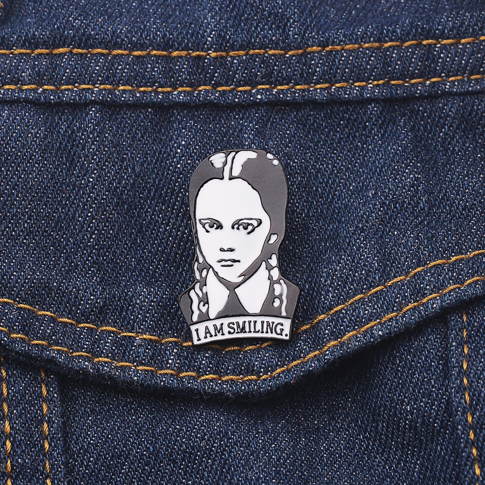 Wednesday Addams Enamel Pins I AM SMILING Girl Brooch Badges Comics ...