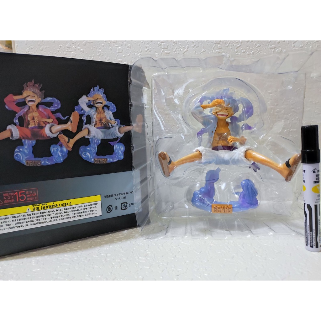 One Piece Luffy Gear 5 Sun God Nikka Luffy Sitting dragon pose Running ...