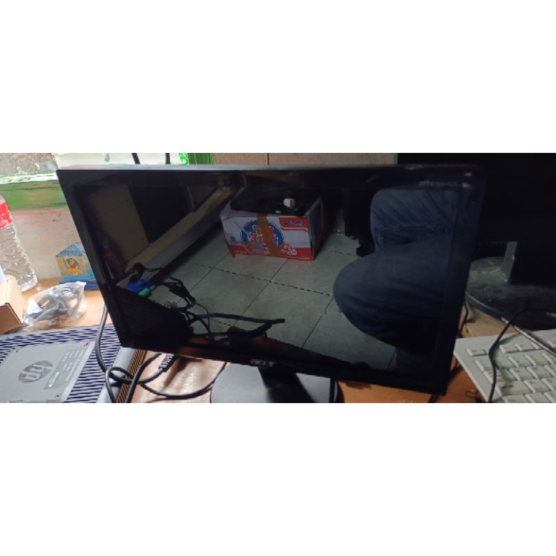 16in minus Thin LED Computer monitor plus Cable | Shopee Philippines
