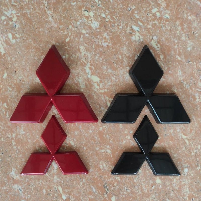 HITAM MERAH Mitsubishi XPANDER ultimate logo Emblem cover Exceed sport ...