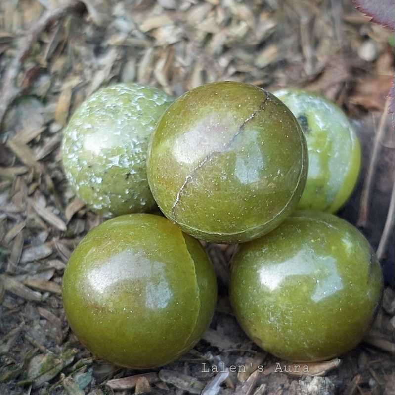 Serpentine AKA Xiu Yu Jade Mini Spheres | Shopee Philippines