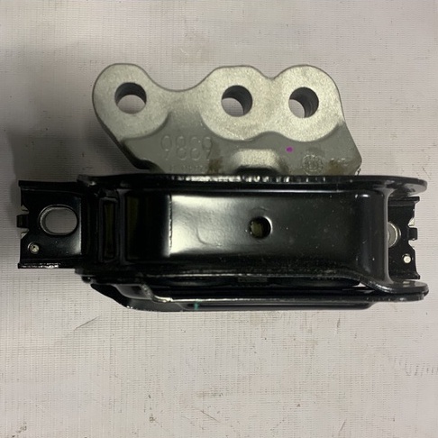 GM Engine Support / Mount - RIGHT - for Chevrolet Captiva 2.4L GAS 2012 ...