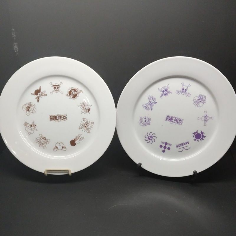 One piece plate 2psc 20cm NO original box available | Shopee Philippines