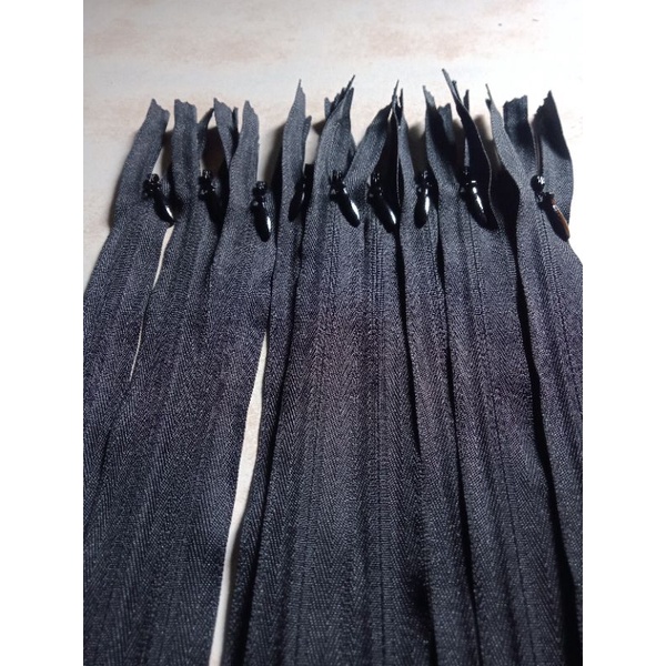 Zipper invisible / Magic zipper 8 inches. sold per 10 Pcs. | Shopee ...