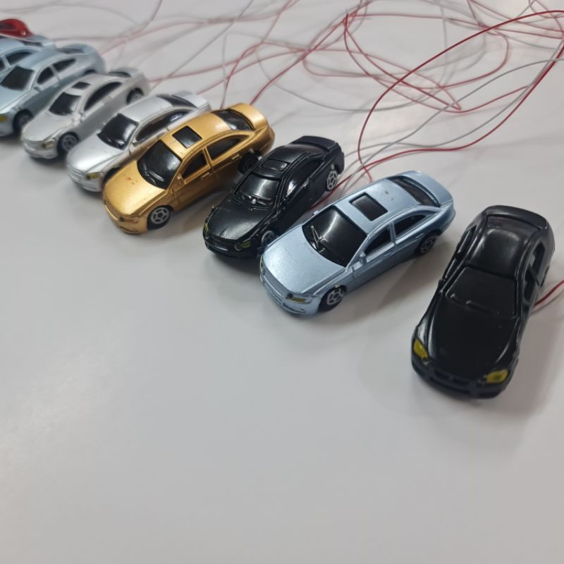Scale Model Cars with L I G H T S scale 1:100 ( assorted colors ...