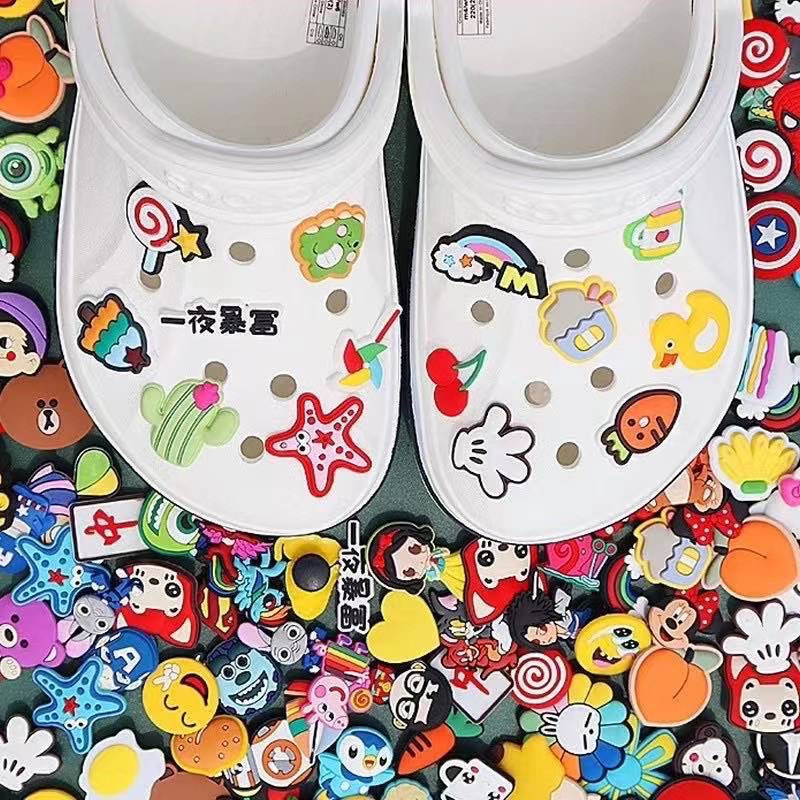Jibbitz Random Style PVC Cute Cartoons Clog Charms Pins for shoes ...