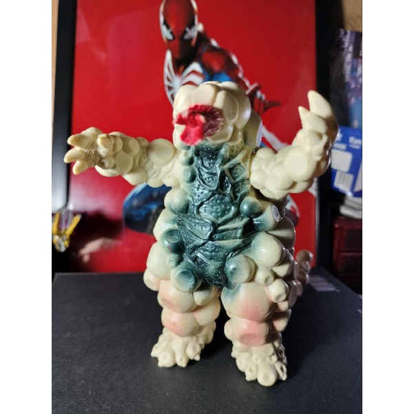 VINTAGE Ultra Monster Ultraman Tiga Kaiju MAGNIA Sofvi Figure Tsuburaya ...