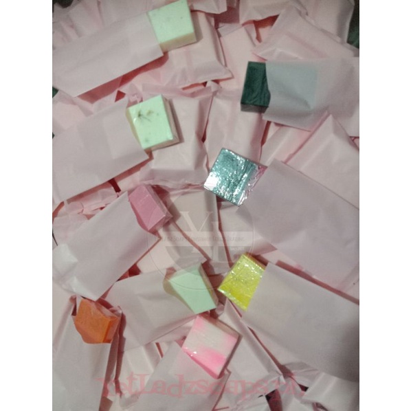 NO LABEL! SUITABLE FOR REBRANDING PURPOSES. Whitening Soaps with Pillow ...