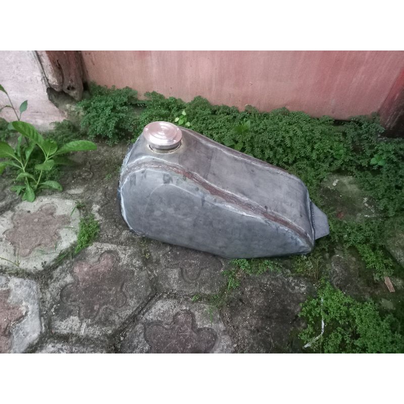 Tank suzuki ts125 Tank ts Tank ts 125 gastank suzuki ts 125 Tank ts125 ...