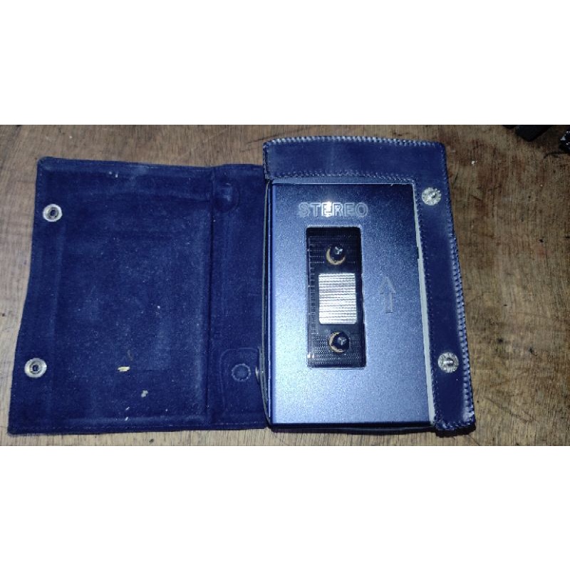 Vintage Sony Walkman (With Power) | Shopee Philippines