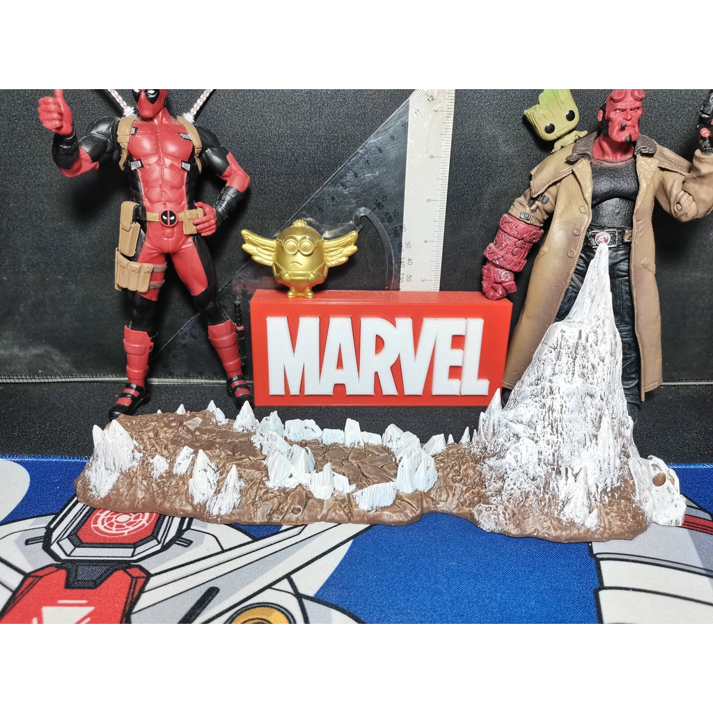 MARVEL BASE FOR MARVEL LEGENDS, MARVEL SELECT, TOYBIZ, MCFARLANE, ETC ...
