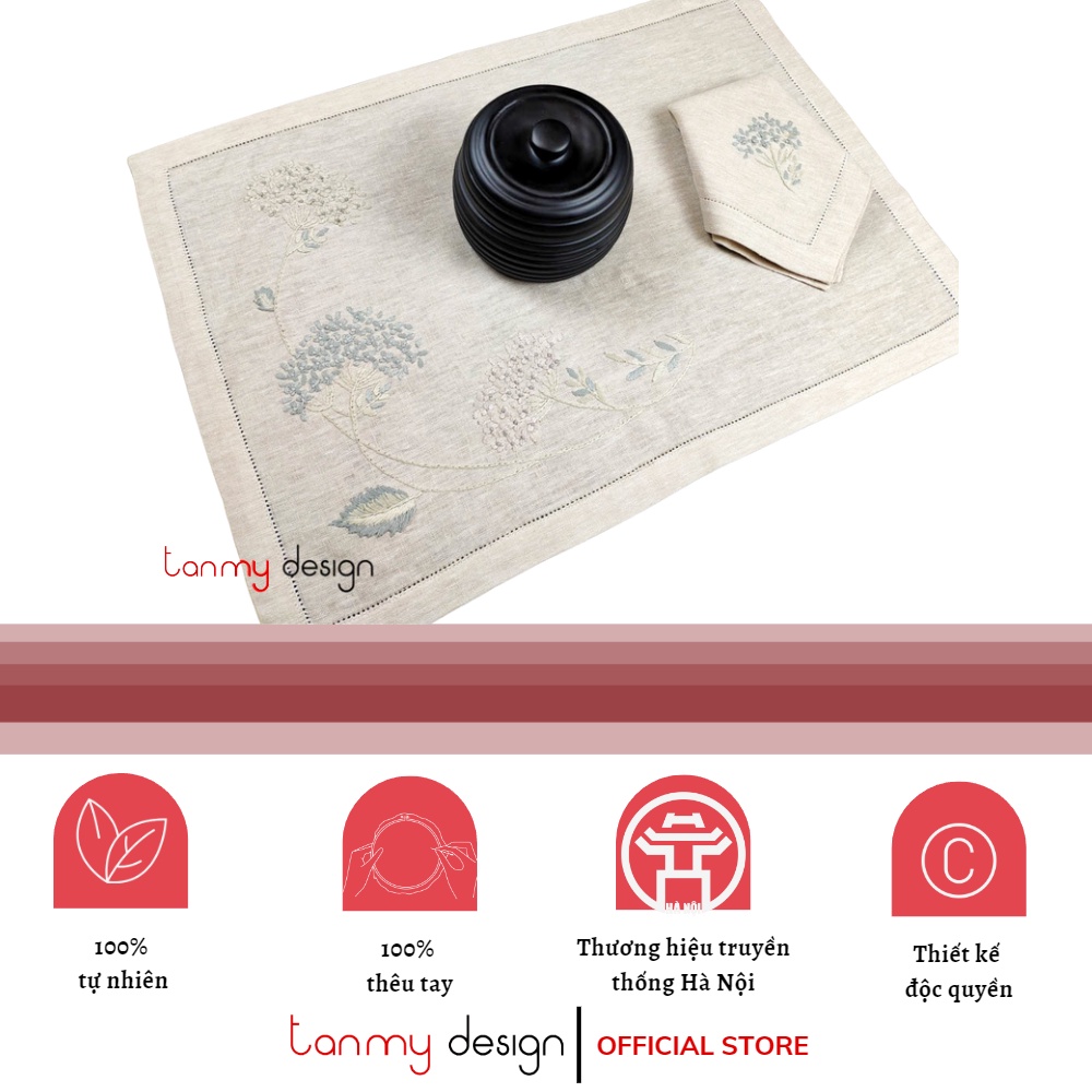 Linen placemat and napkin set embroidered with hydrangeas - Tanmy ...