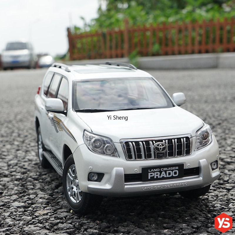 Diecast Toyota Land Cruiser Prado Model 1:18 hobby collection | Shopee ...