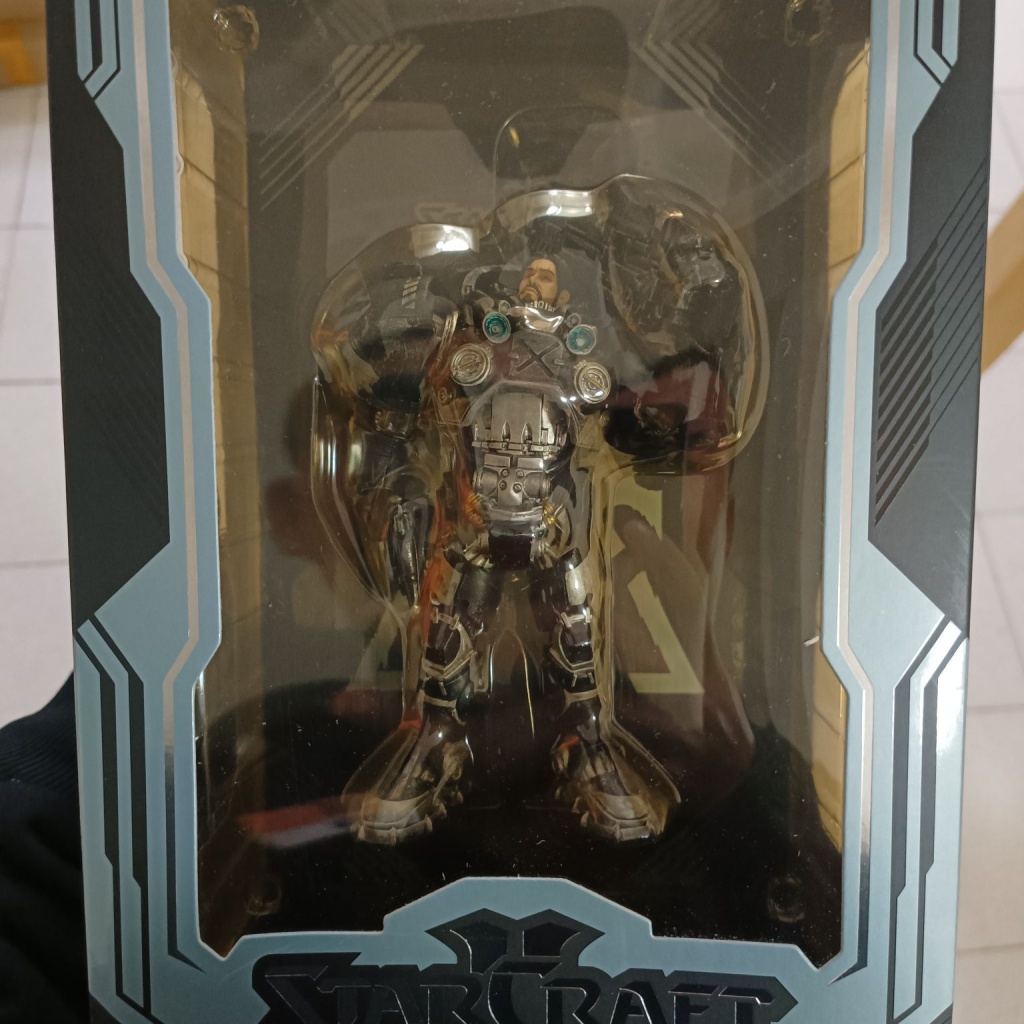 StarCraft Queen of Blades Figure Sarah Louise Kerrigan James Eugene ...