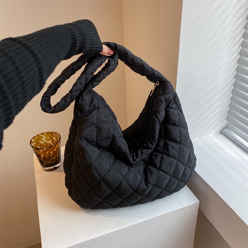 Down Jacket Bag Women's Bag New Simple Solid Color Tote Bag Autumn and ...