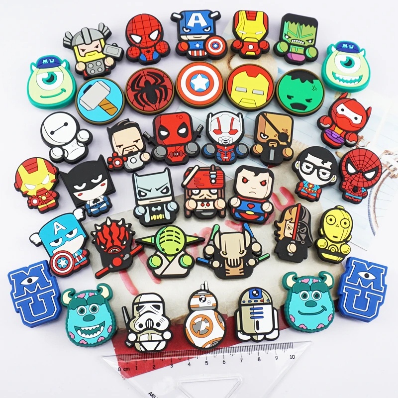 Cartoon Deadpool Hulk designcs Jibbits Pin Marvel Batman Jibitz Charm ...