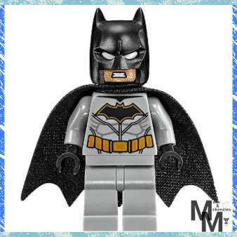 Batman, Medium Nougat Face, Light Bluish Gray Suit LEGO Super Heroes ...