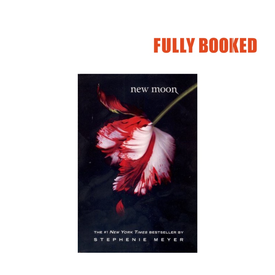 New Moon: Twilight Saga Book 2, International Edition (Paperback ...