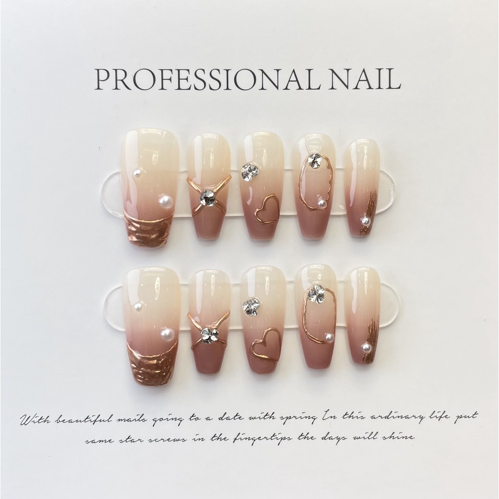 [HANDMADE]Artificial Nail Three-dimensional Heart Outline in Gold ...