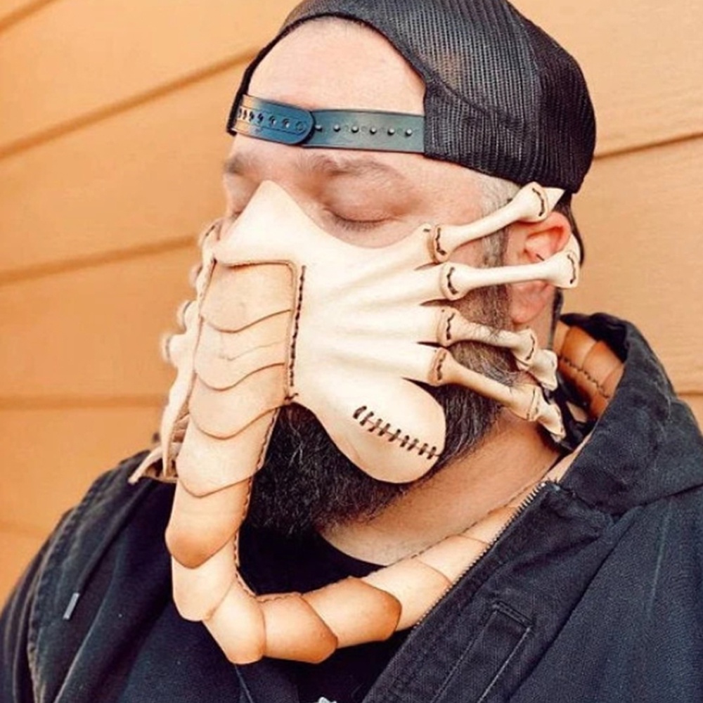 2021 Halloween Horror Prop Rubber Scary Half Face Facehugger Scorpion ...