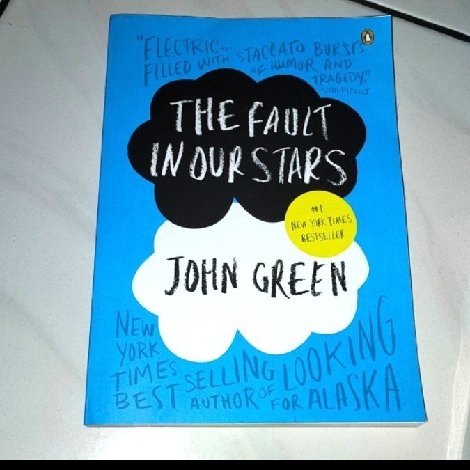 The Fault in Our Stars John Green | Shopee Philippines