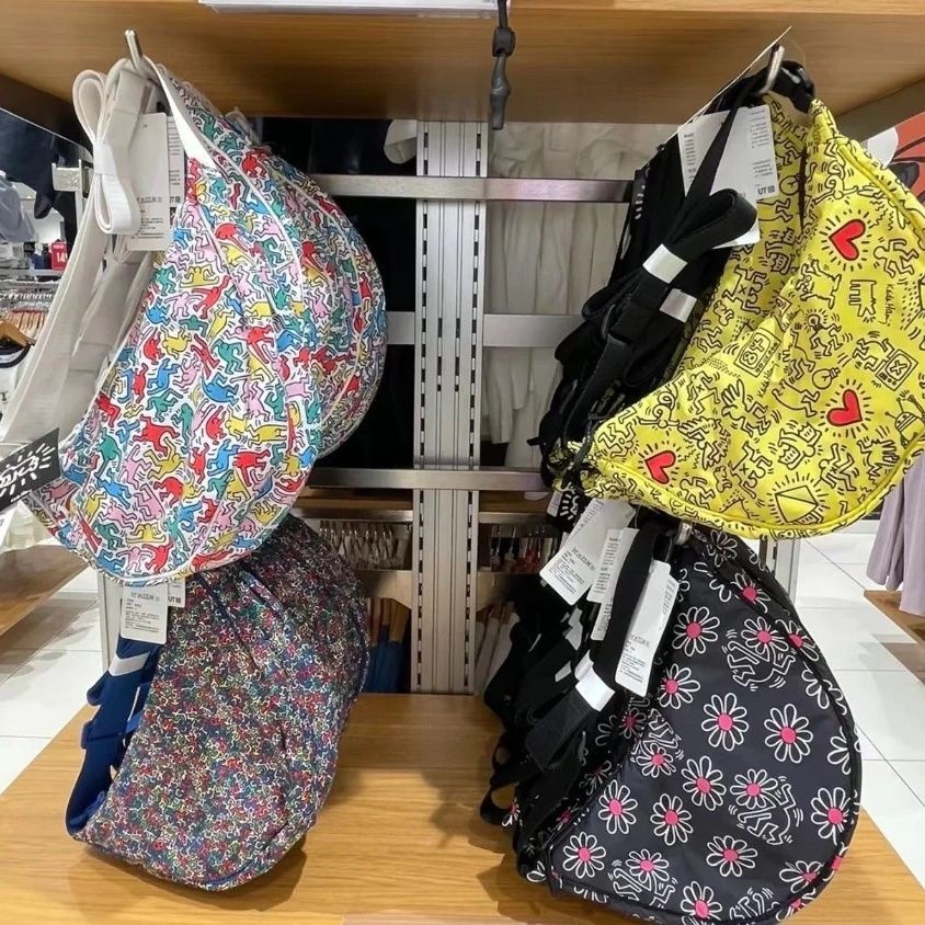 UNIQLO doodle printing Dumpling Bag Nylon Bag Messenger Bag Sports ...