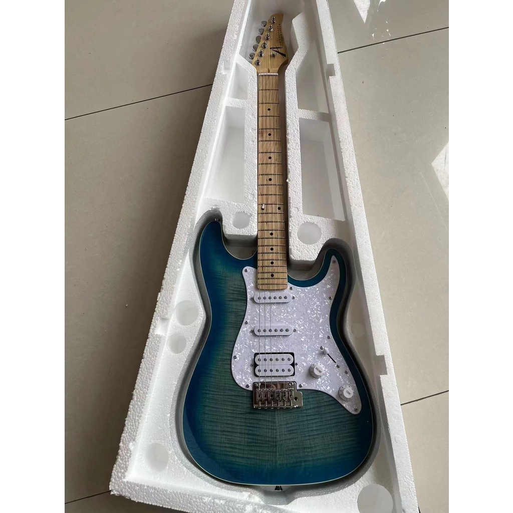Supreme Fender Stratocaster Electric Guitar Maple Fingerboard 22 Frets ...