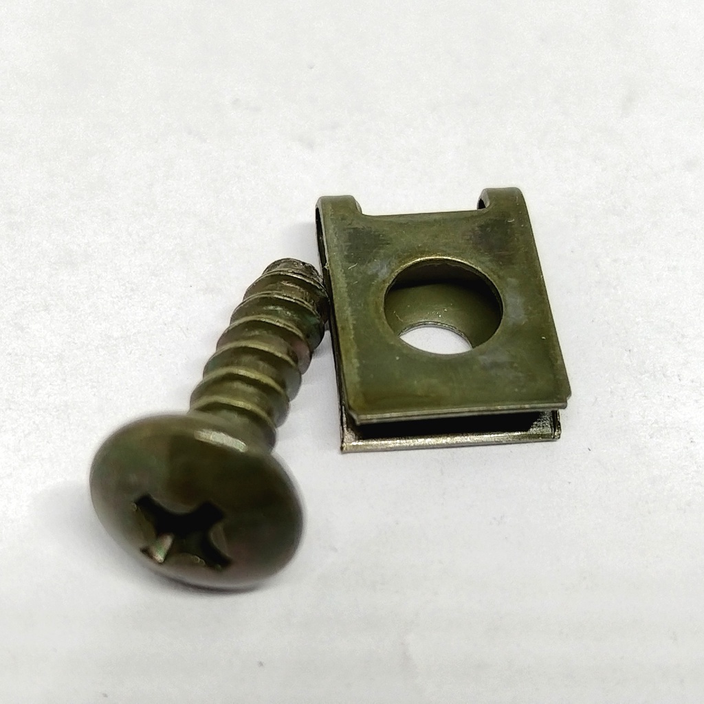 BODY CLIP YAMAHA WITH BODY SCREW ( 5x15m ) by CHICKEN WORKS. sold per ...