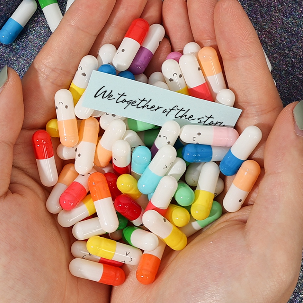 100PCS Cute Smiley Love Letters Pills Message Capsules with Tiny Scroll ...