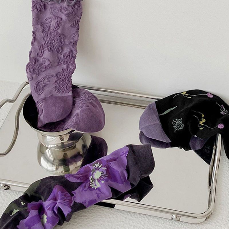 Renaissance Original Female Socks Embossed Medium Tube Socks Female ...