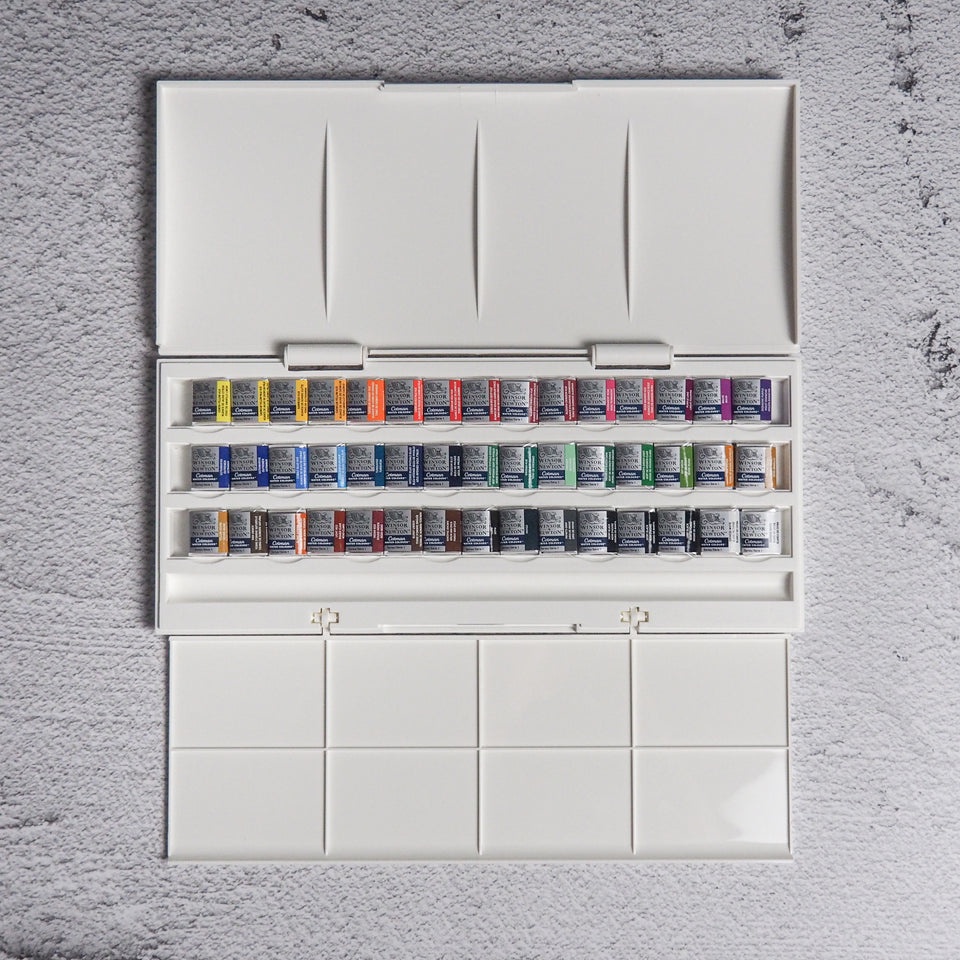 Winsor & Newton Cotman Watercolour Studio Set 45 Half Pans | Shopee Philippines