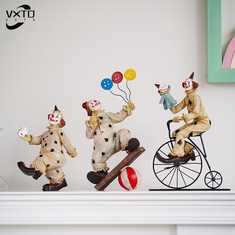 Nordic Poker Clown Resin Statue Circus Buffoon Magic Joker Doll ...