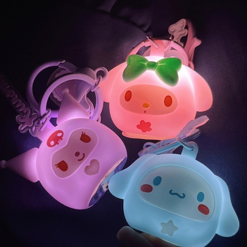Sanrio LED KeyChain Hello Kitty Kuromi Cinnamoroll Luminous KeyChain ...