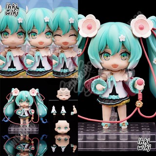 Hatsune Miku Nendoroid 15th Anniversary and 2021 Ver. 1940 Strawberry ...