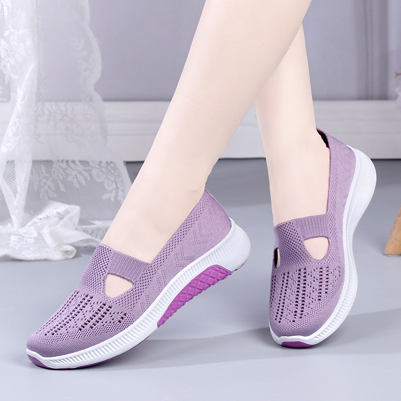 New Old Cloth Shoes Soft Sole Flyknit Mom's Shoes Comfortable Mesh ...