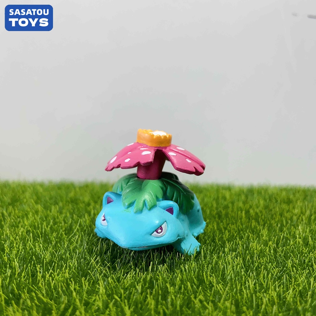 Pokemon figures Pikachu Omastar Torkoal Graveler Golem Hoppip Stantler ...