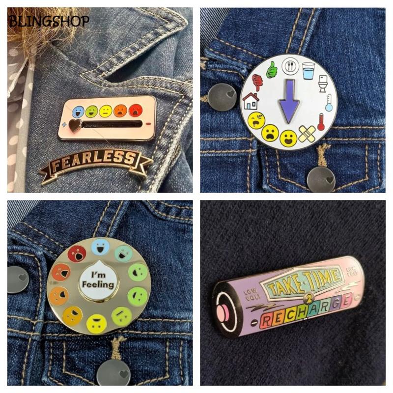 Social Battery Pin Emoticon Brooch Buckle 7 Days A Week Mood Pin ...