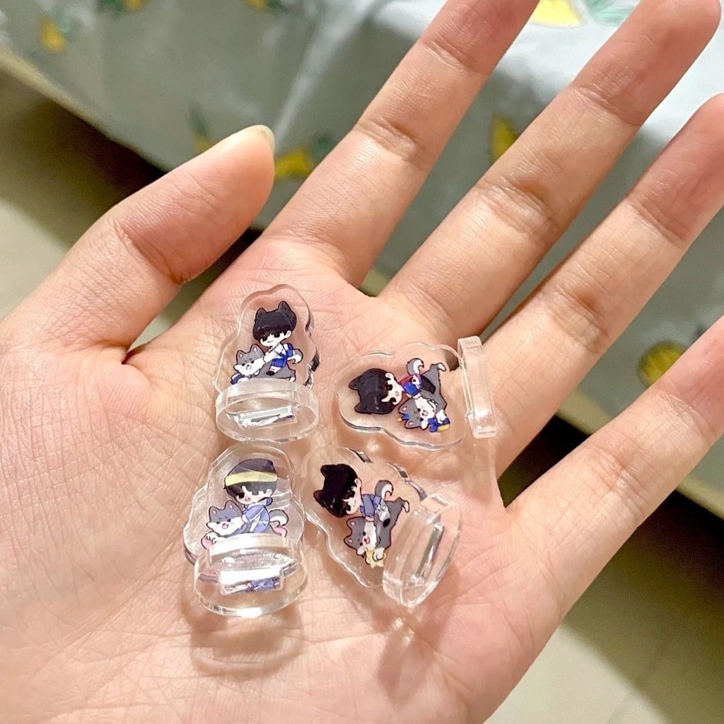 【Custom】Acrylic mini standee立牌定制Standee Keyring Badges Pin Custom Made ...