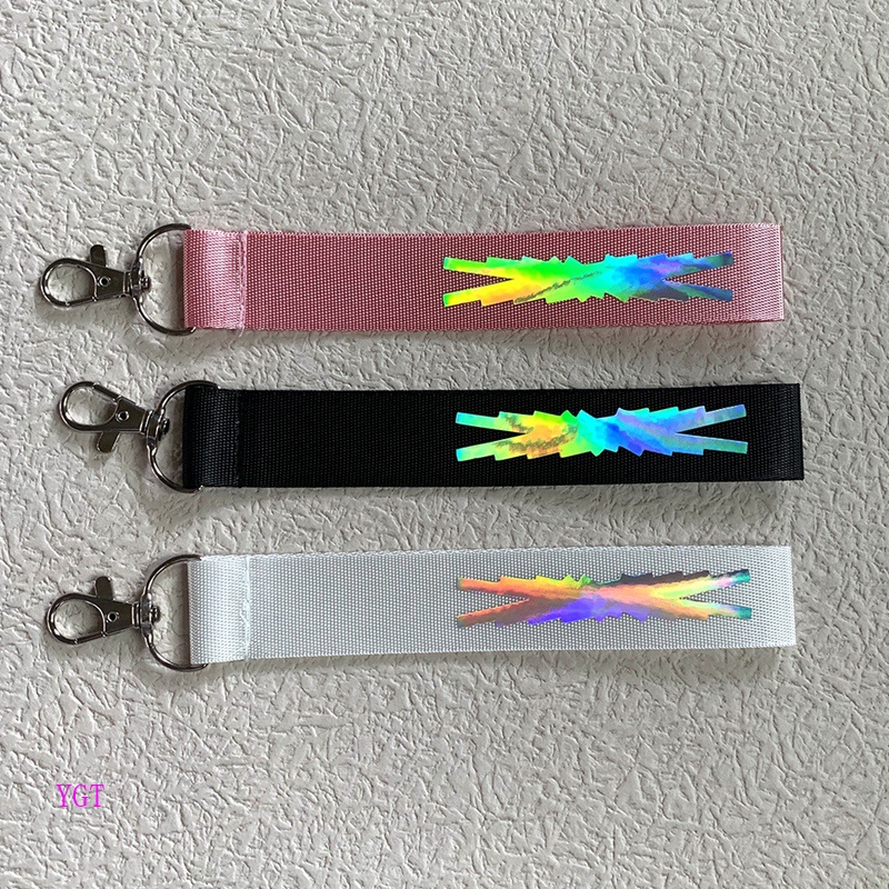 YGT KPOP LE SSERAFIM Keychain Pendant FEARLESS Laser LOGO Name Strip ...