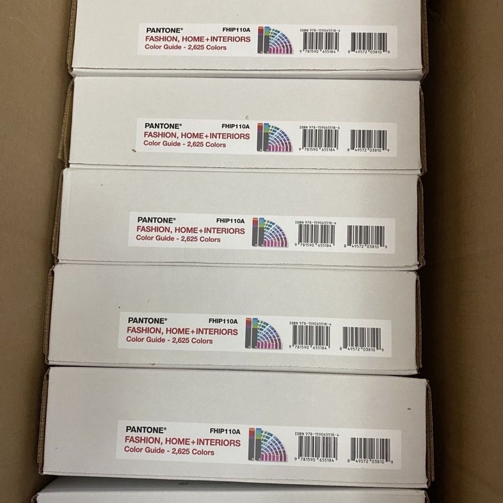 2024 New Version PANTONE PANTONE International Standard Universal tpx ...