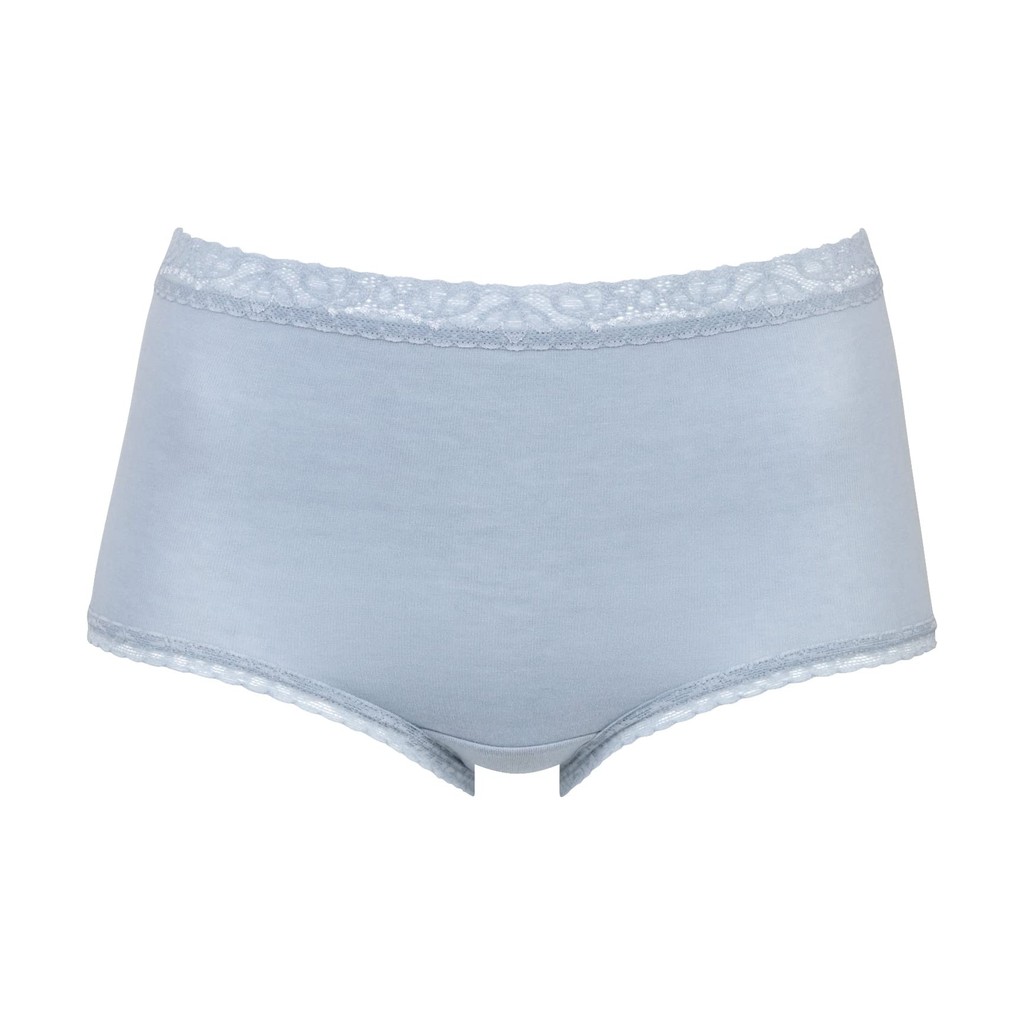 [Wing/Wacoal] Shorts made from a cotton blend, offering a comfortable ...
