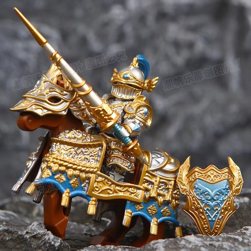 Medieval Knight Lancelot assembled model Round Table Knight wearing ...