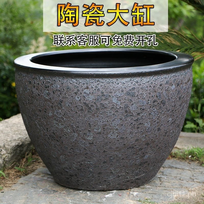 Large Tree Planting Tank Extra Large Old-fashioned Rural Water Tank ...