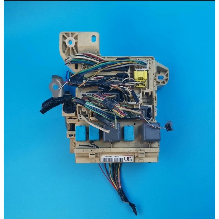 Camry Fuse Box Indoor Fuse Box Body Computer Relay Box Assembly ...