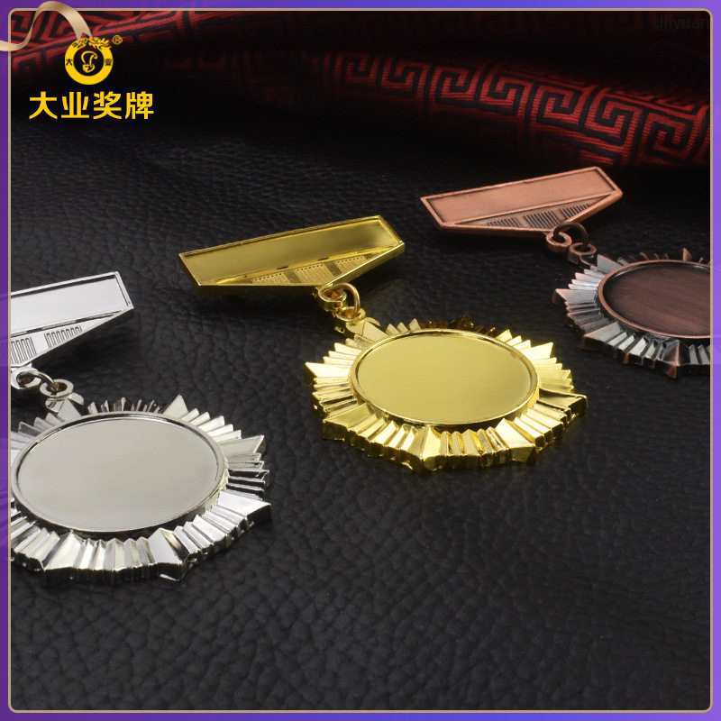 Metal Medal Badge Lapel Pin for Men Medals Universal Students ...