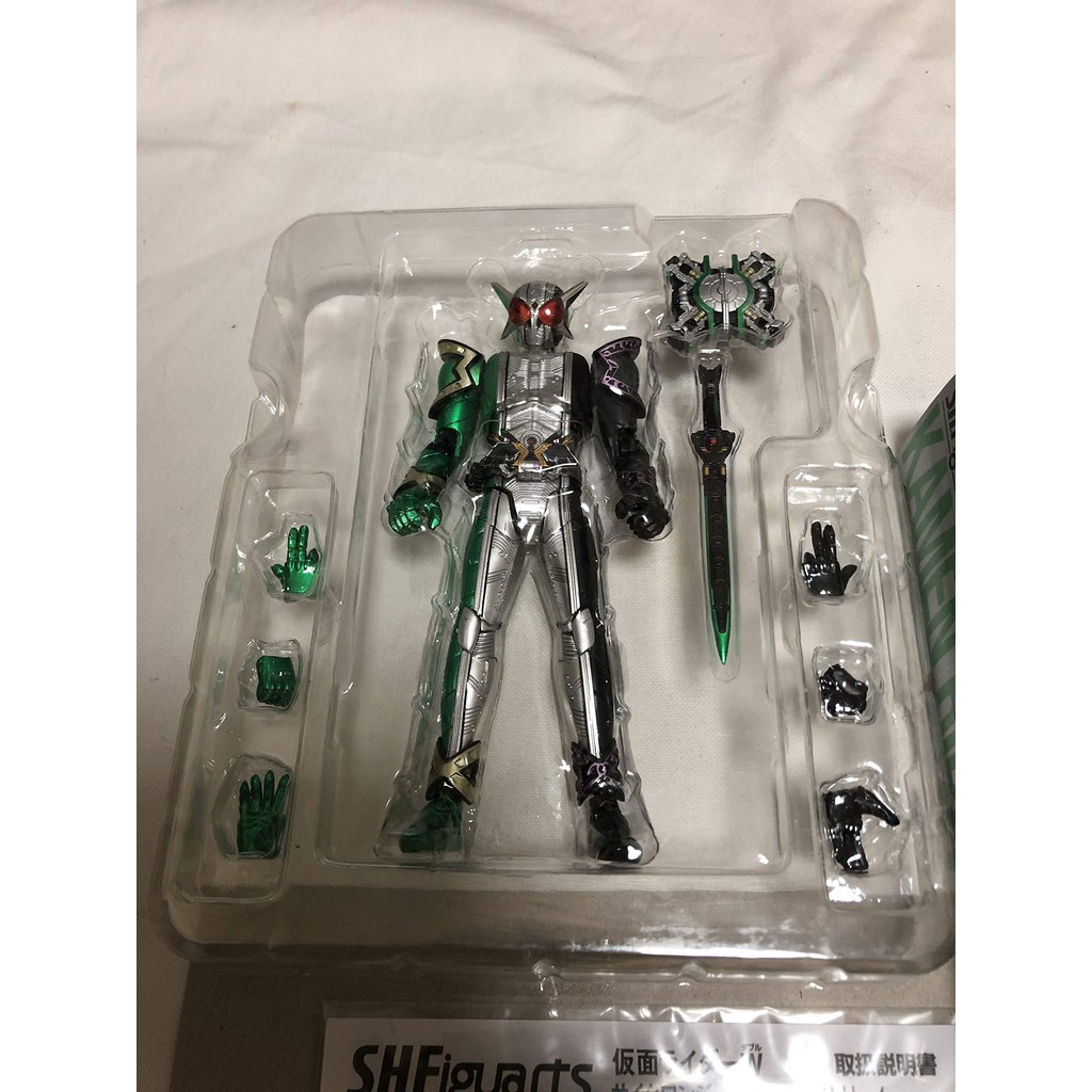TAMASHII NATIONS S.H.Figuarts Kamen Rider W (Double) Cyclone Joker ...