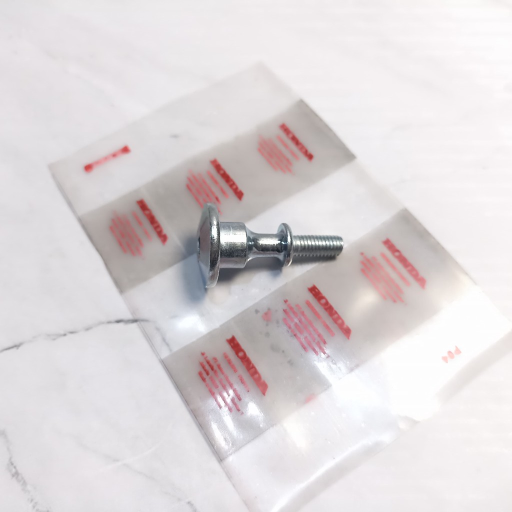 Honda Beat Vario Scoopy Genio Revo Blade head cover bolt cylinder block ...
